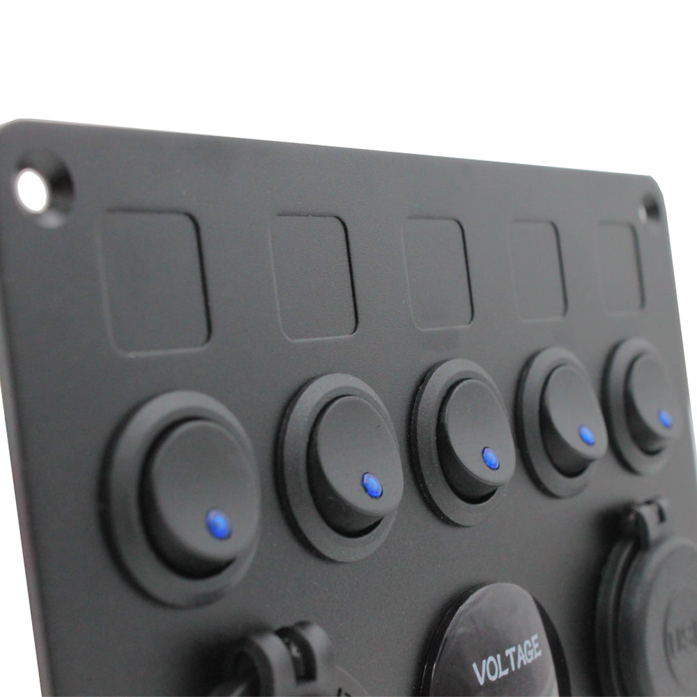 5 Mini Toggle Switches + Cig Socket + Dual USB + Volt by Switch Boss